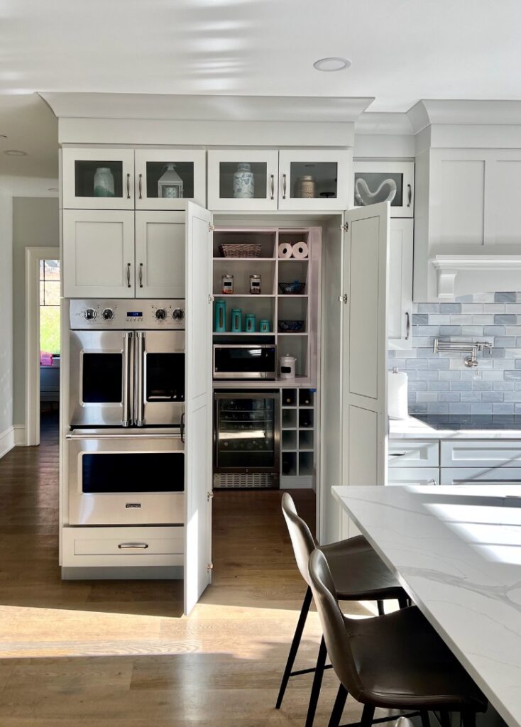 Walk In Pantry vs Cabinets vs Butler’s Pantry