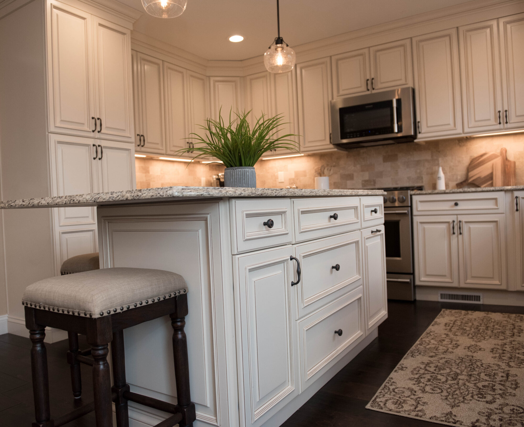 Build your dream kitchen with the experts at Five Star Millwork